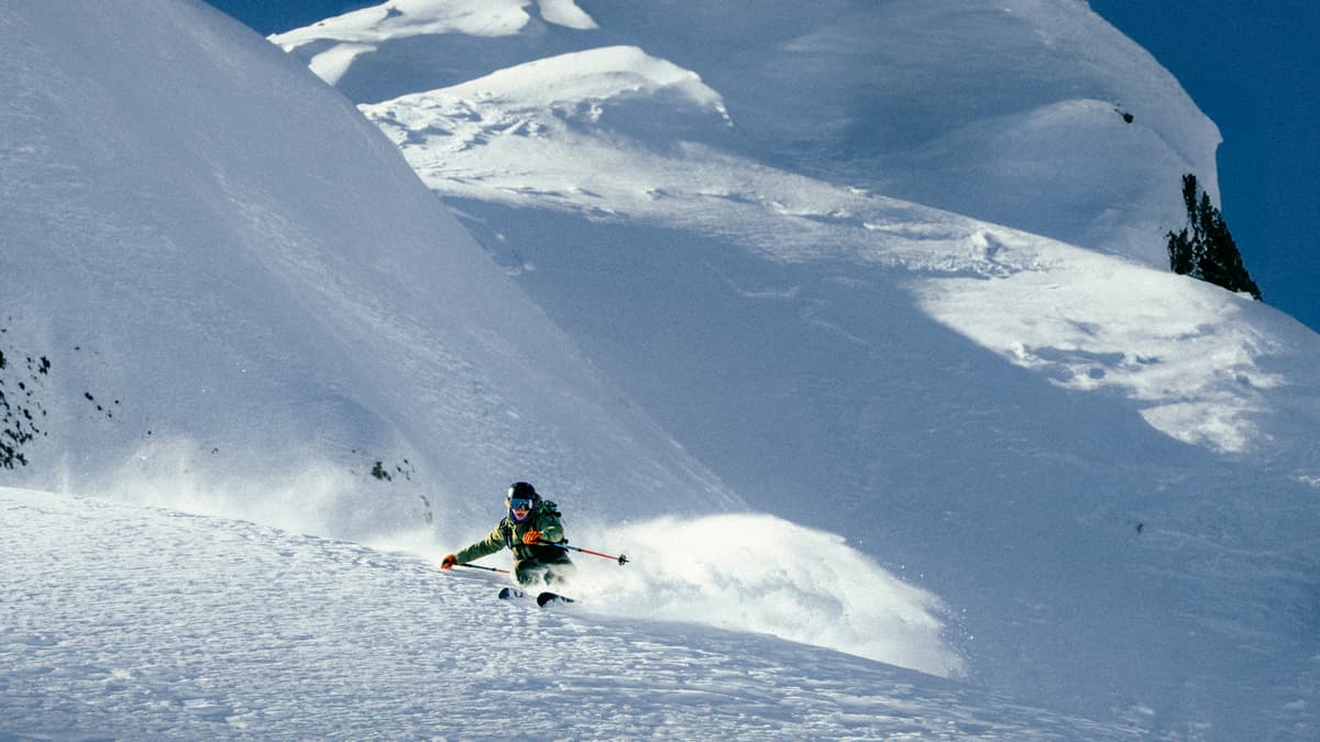 Mountain Hardwear: Jackets, Pants & Outdoor Gear | Altitude Sports