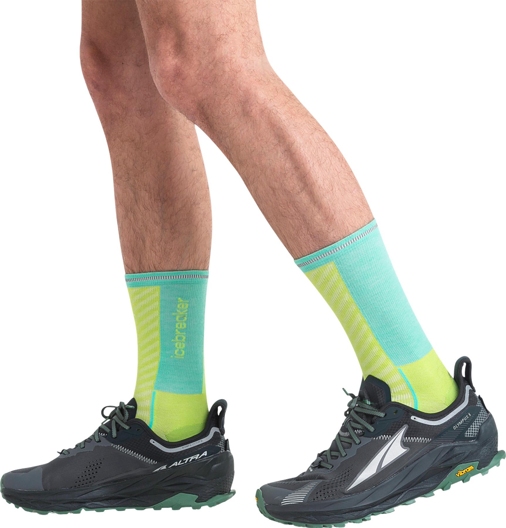 icebreaker Merino Blend Run Plus Ultralight Crew Socks On Sale - Men's ...